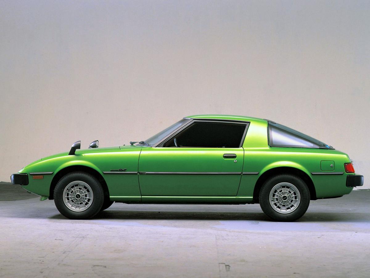 Mazda RX-7 technical specifications and fuel economy